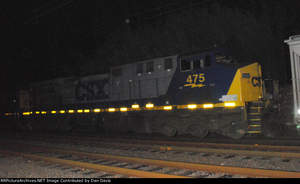 CSX AC44CW 475 trails on Q438-27